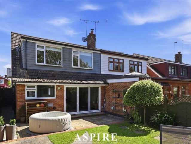 3 bed house for sale