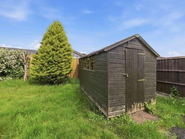 3 bed house for sale