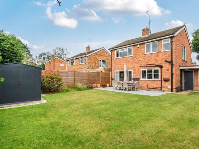 3 bed house for sale