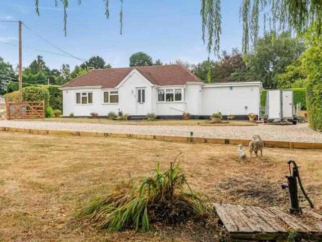 3 bed house for sale