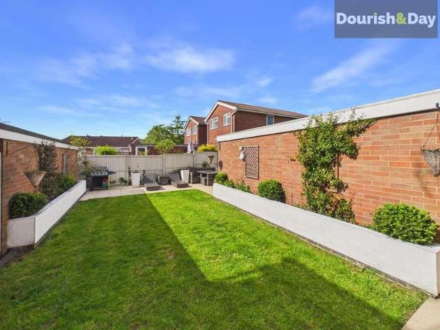 3 bed house for sale