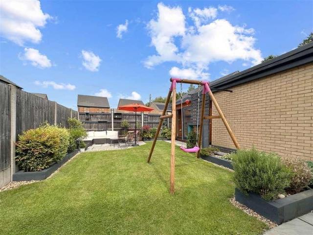 3 bed house for sale