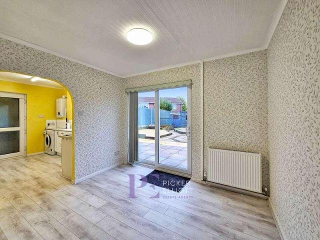 3 bed house for sale