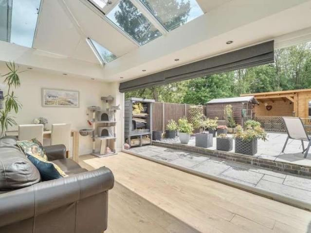 3 bed house for sale