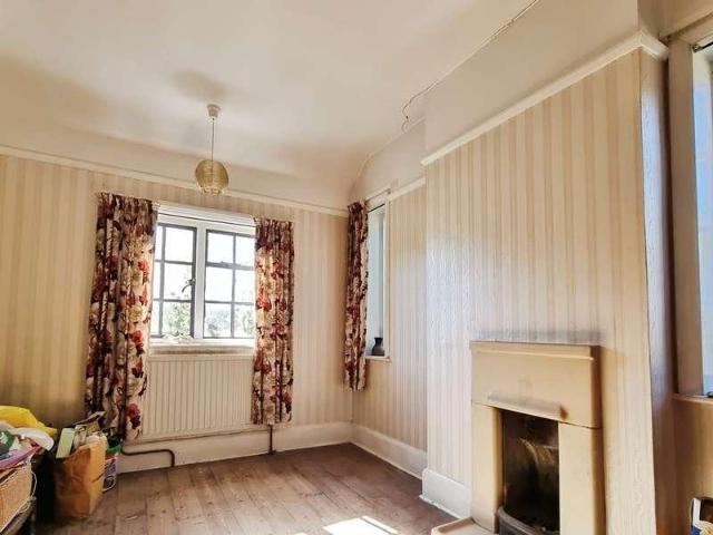 3 bed house for sale