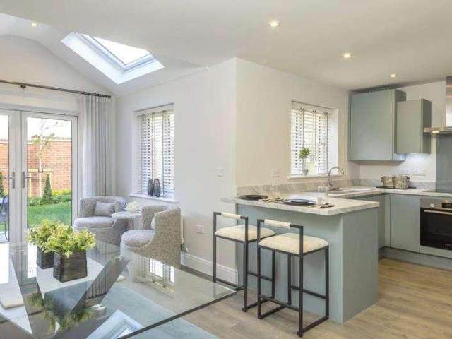 3 bed house for sale