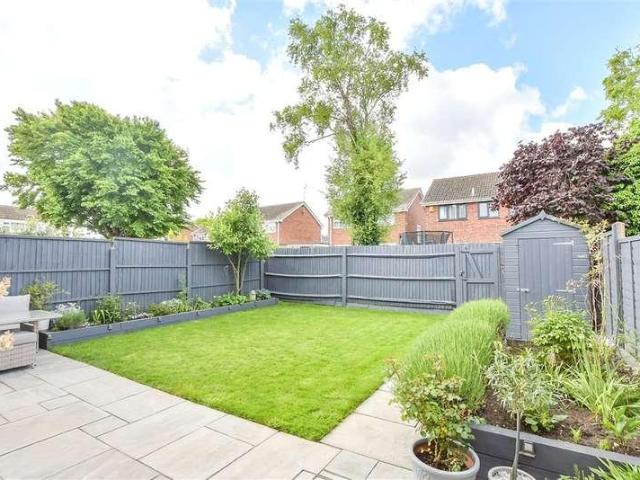 3 bed house for sale
