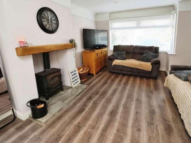 3 bed house for sale
