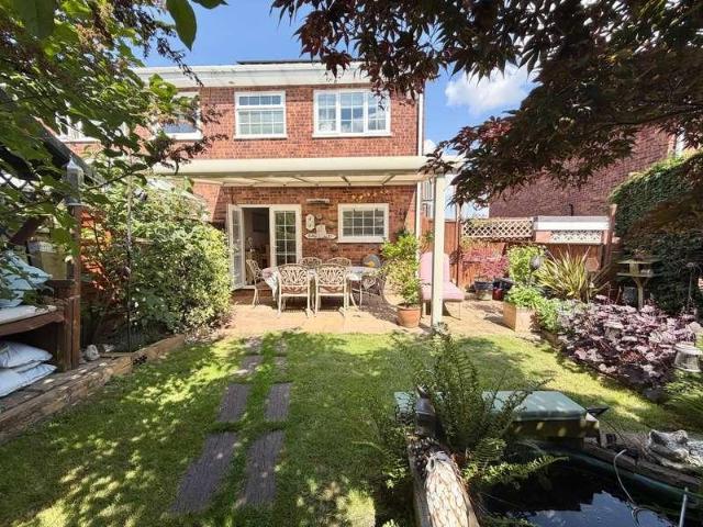 3 bed house for sale
