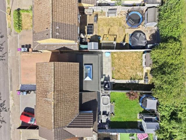 3 bed house for sale