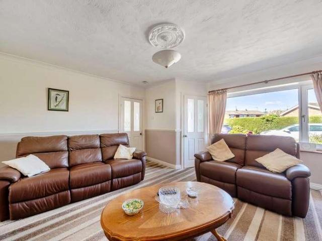 3 bed house for sale