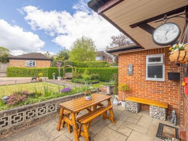 3 bed house for sale