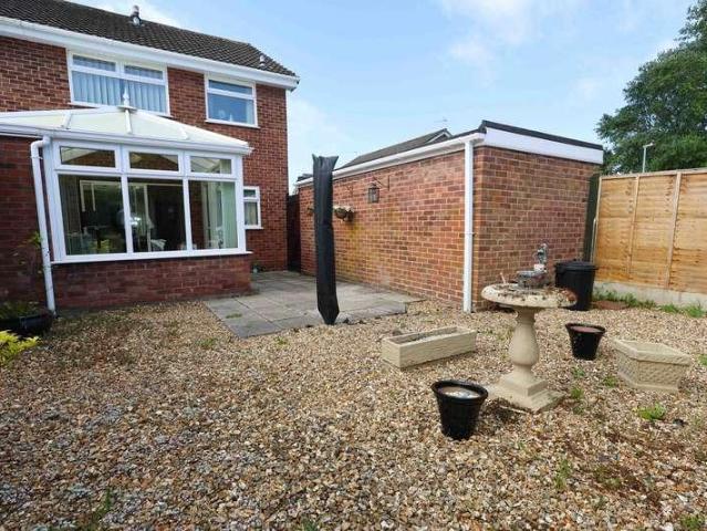3 bed house for sale