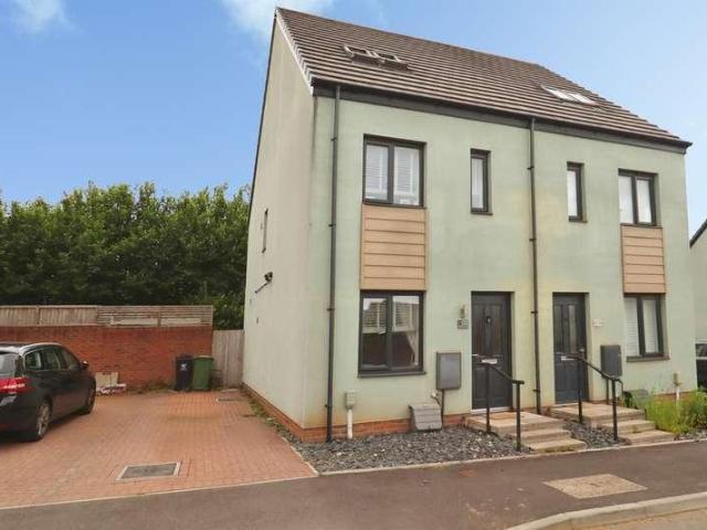 3 bed house for sale