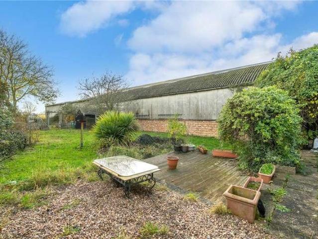 3 bed house for sale
