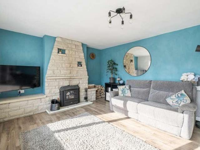 3 bed house for sale