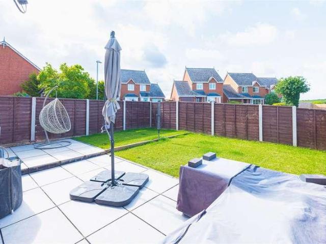 3 bed house for sale