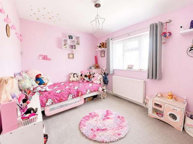 3 bed house for sale