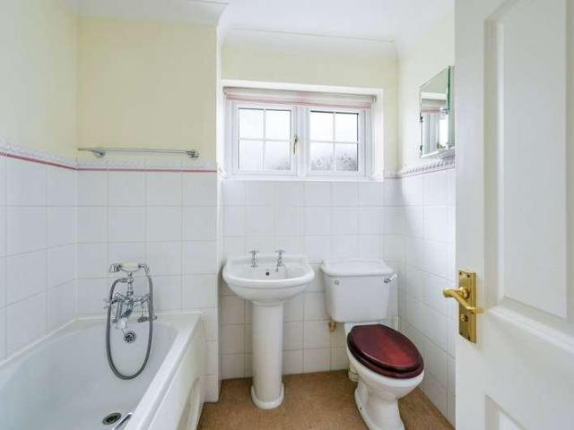 3 bed house for sale
