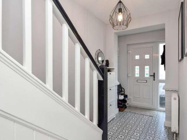 3 bed house for sale