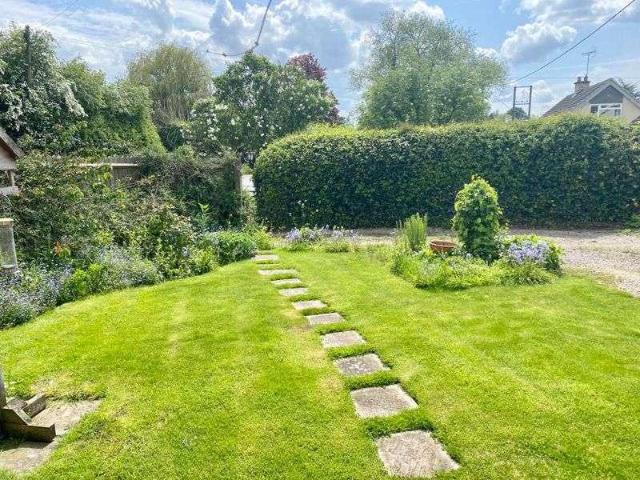 3 bed house for sale