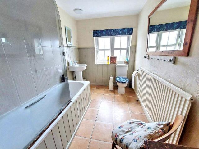 3 bed house for sale
