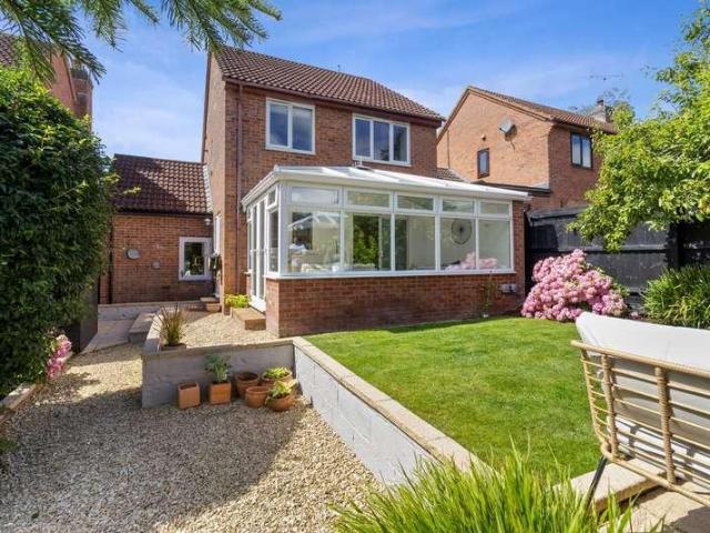 3 bed house for sale