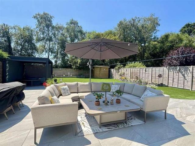 3 bed house for sale
