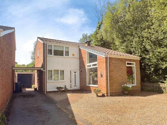 3 bed house for sale