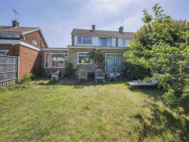 3 bed house for sale