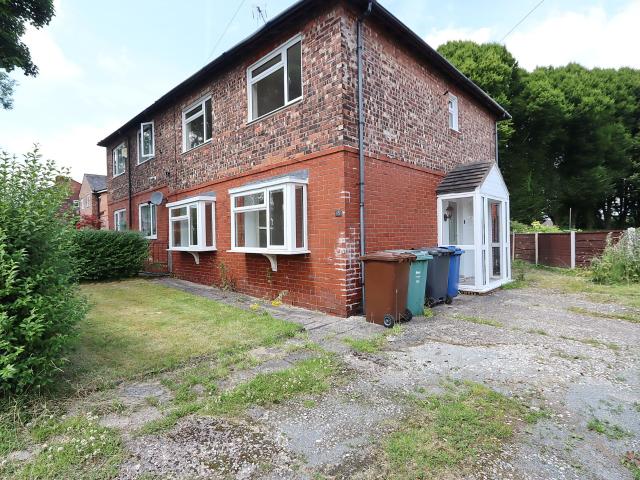 3 BED HouseTo Let