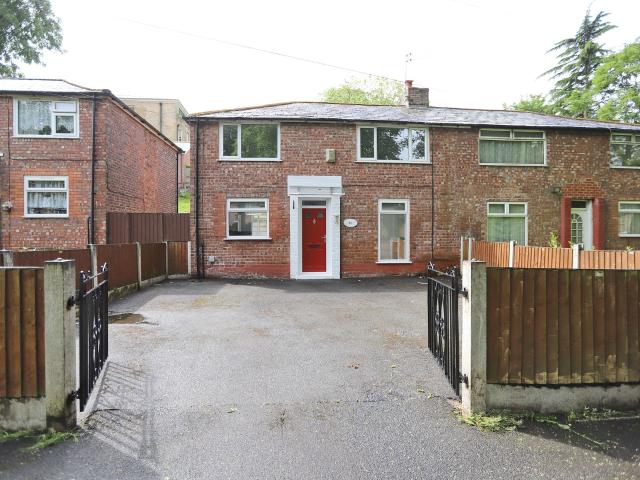 3 BED HouseTo Let