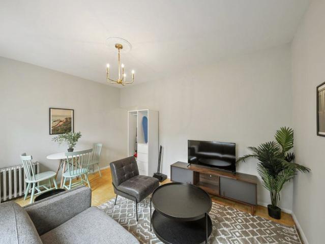 3 bed in Hamilton Heights on a flexible lease