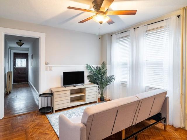3 bed in Somerville on a flexible lease