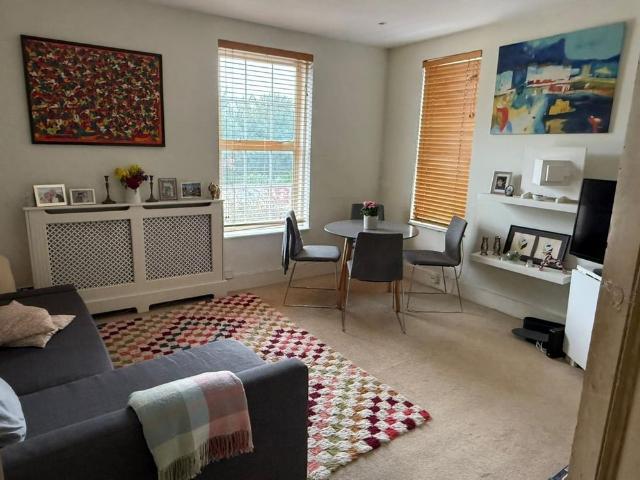 3 Bed Maisonette, North Worple Way, SW14