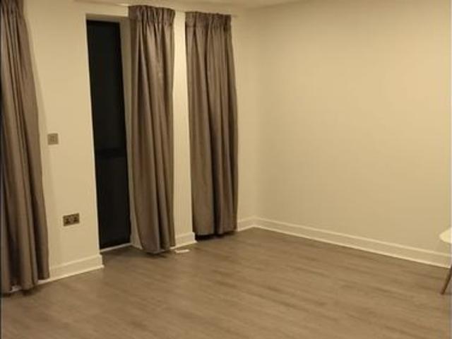 3 Bed Maisonette, Butchers Road, E16