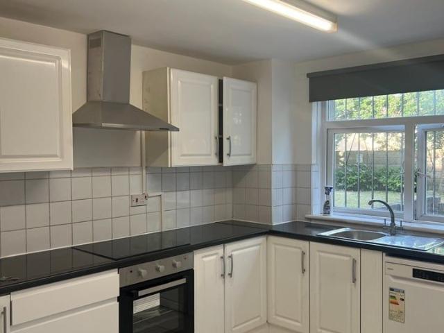 3 Bed Maisonette, Campbell Road, E3