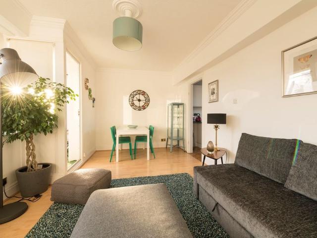 3 Bed Maisonette, De Quincey House, SW1V