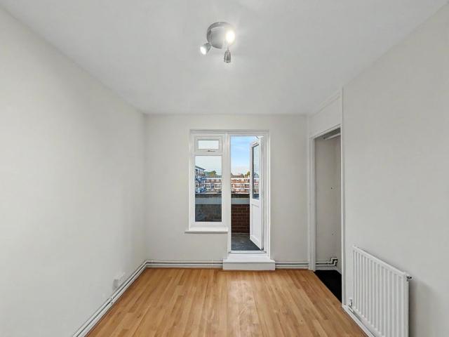 3 Bed Maisonette, Derby Court, E5