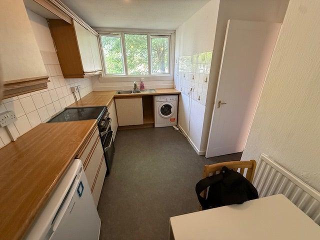 3 bed maisonette for rent close to Wood Green N22