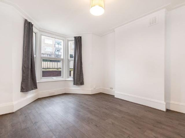 3 Bed Maisonette, Stockwell Road, SW9