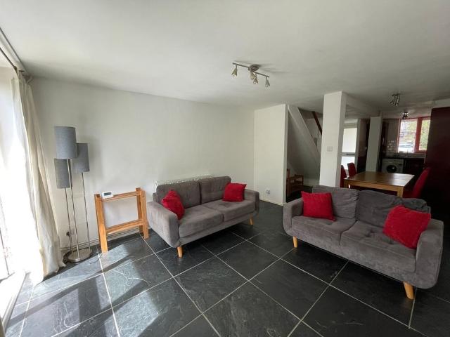 3 Bed Maisonette, Sunbury Lane, SW11