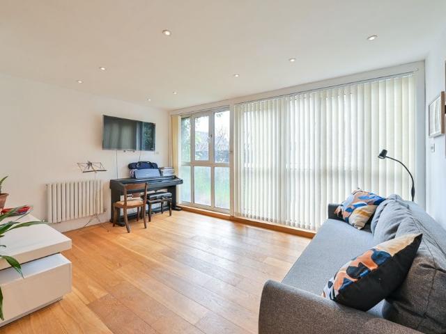 3 Bed Maisonette, Scotson House, SE11
