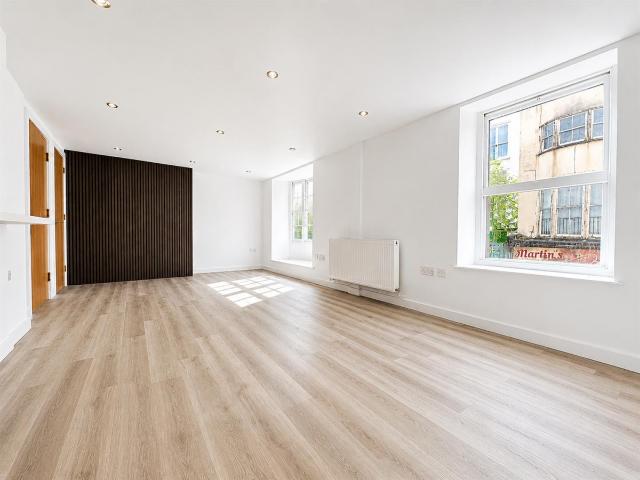 3 Bed Maisonette Let Agreed
