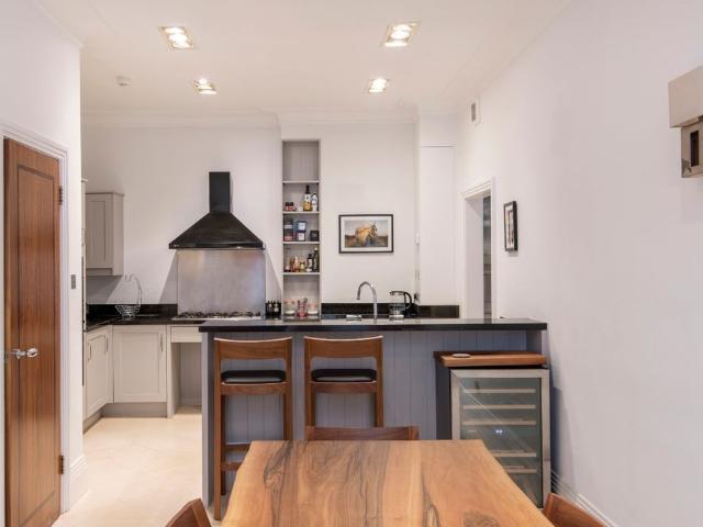 3 Bed Mews House To Rent