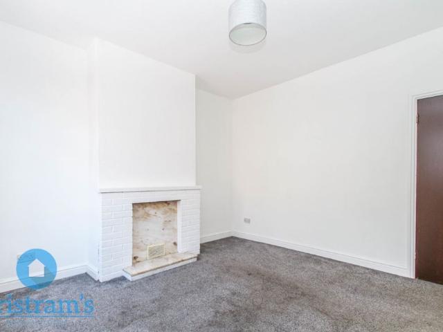 3 bed Mid Terraced House for Rent