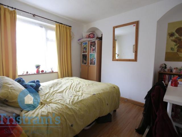 3 bed Mid Terraced House for Rent