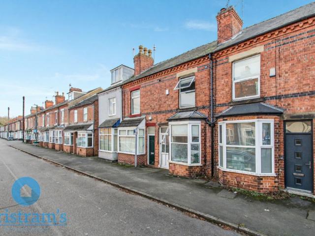 3 bed Mid Terraced House for Rent