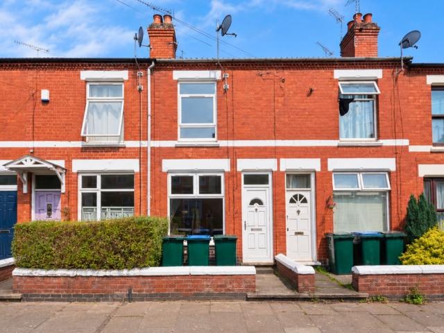 3 bed mid terraced house to rent in Ludlow Road, Coventry, CV5