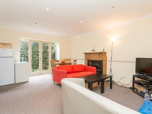 3 Bed Mornington Avenue, West Kensington, W14